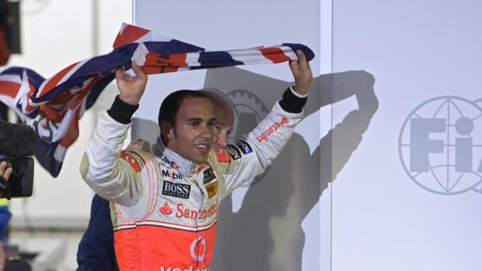 Triumph for Hamilton | F1 News