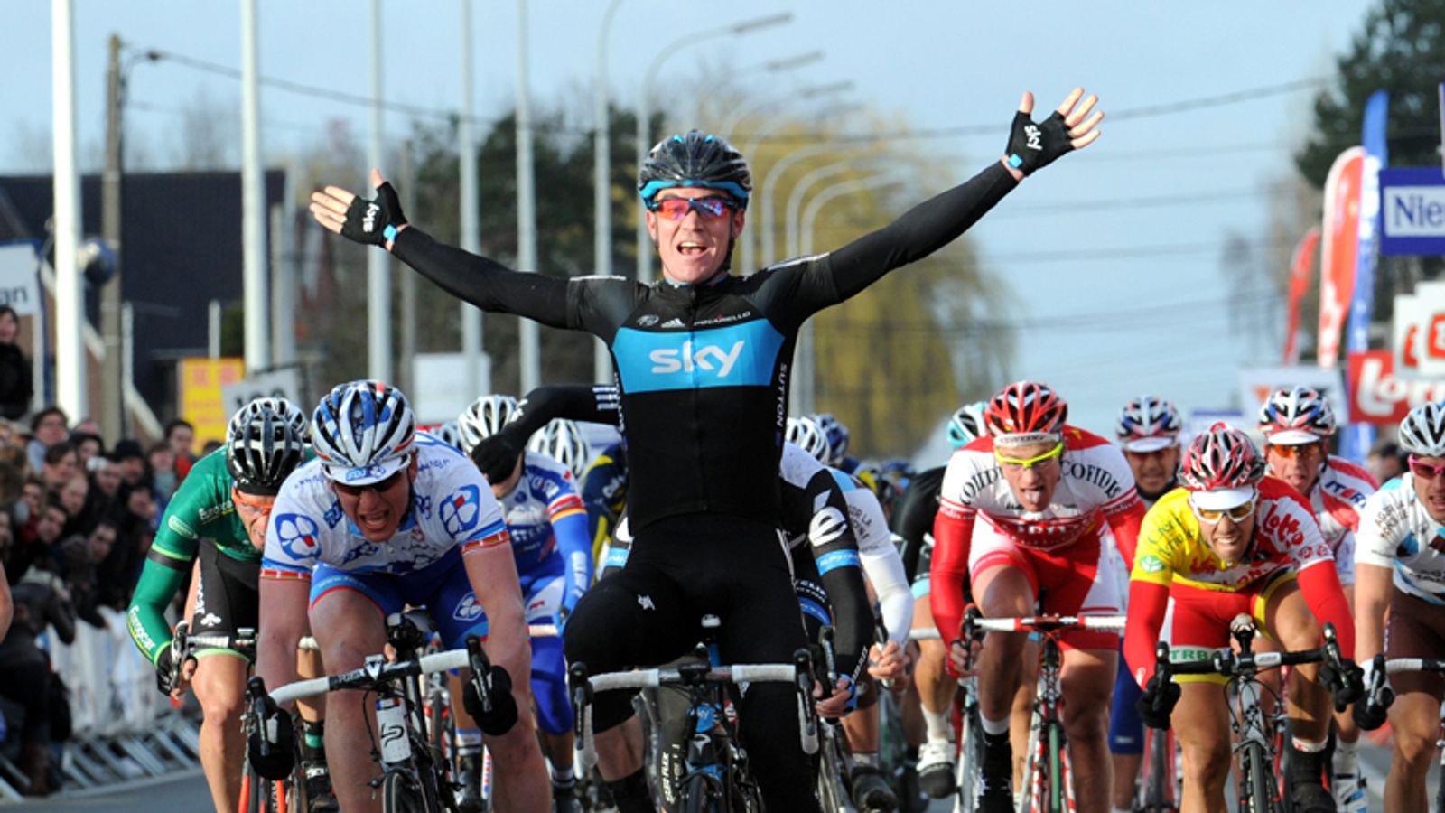 Sutton sprints to famous win | Cycling News | Sky Sports