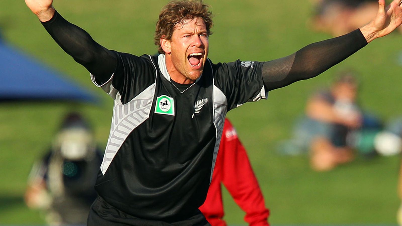 Jacob Oram secures release from central contract with New Zealand ...