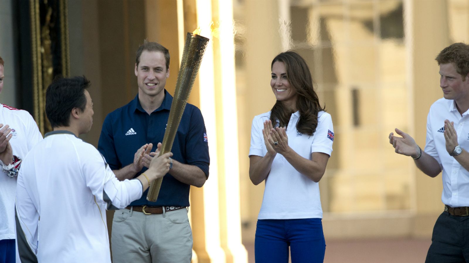 Royal welcome for torch | Olympics News | Sky Sports