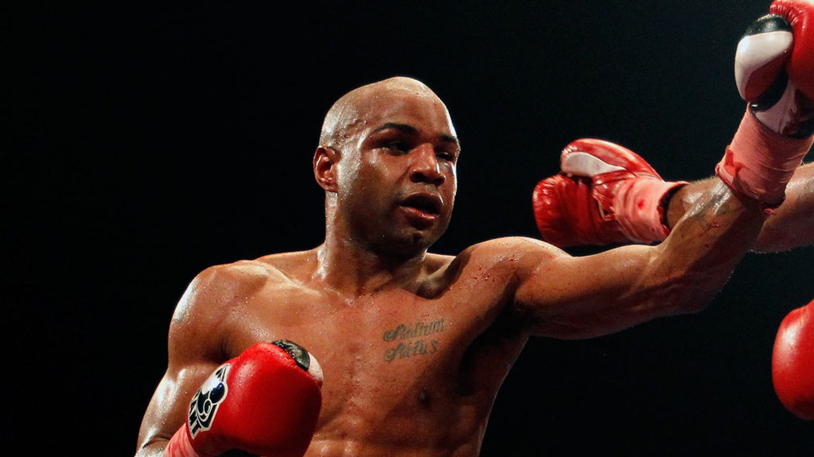 Carson Jones will still fight at Olympia on Saturday against Irishman ...