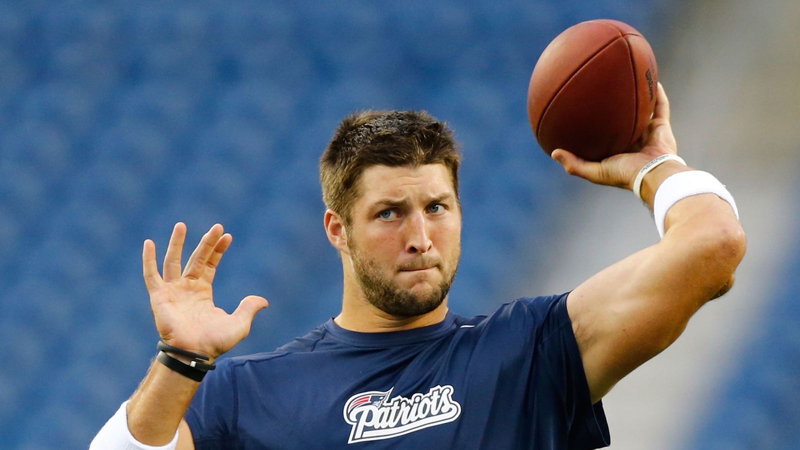 Tim Tebow works out with Philadelphia Eagles | NFL News | Sky Sports