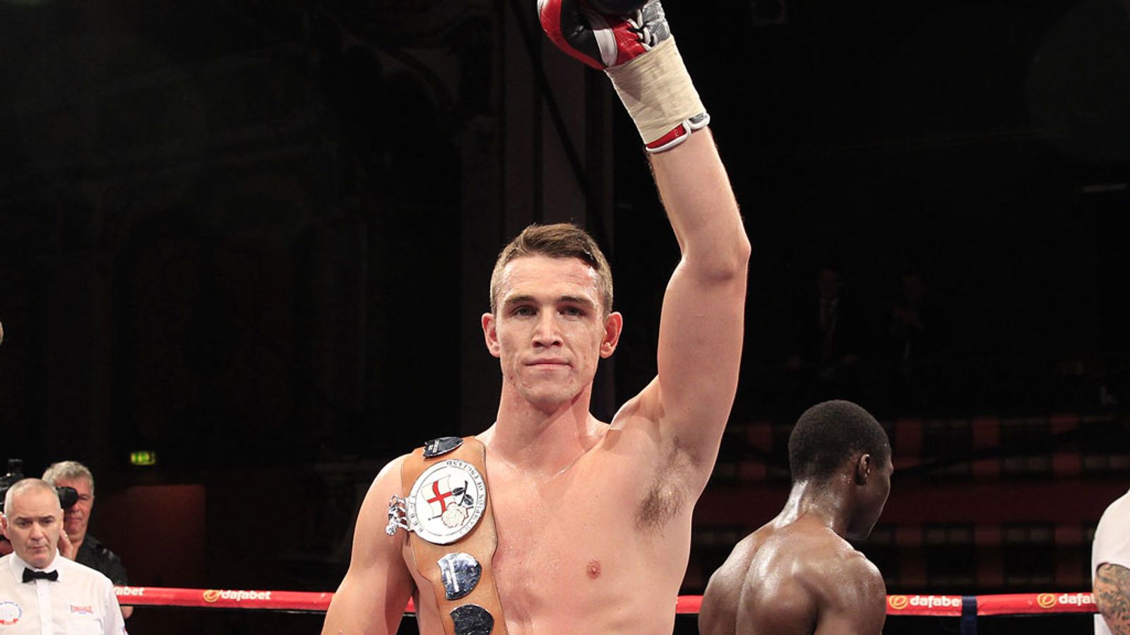 English champion Callum Smith has revealed a drop to middleweight would ...