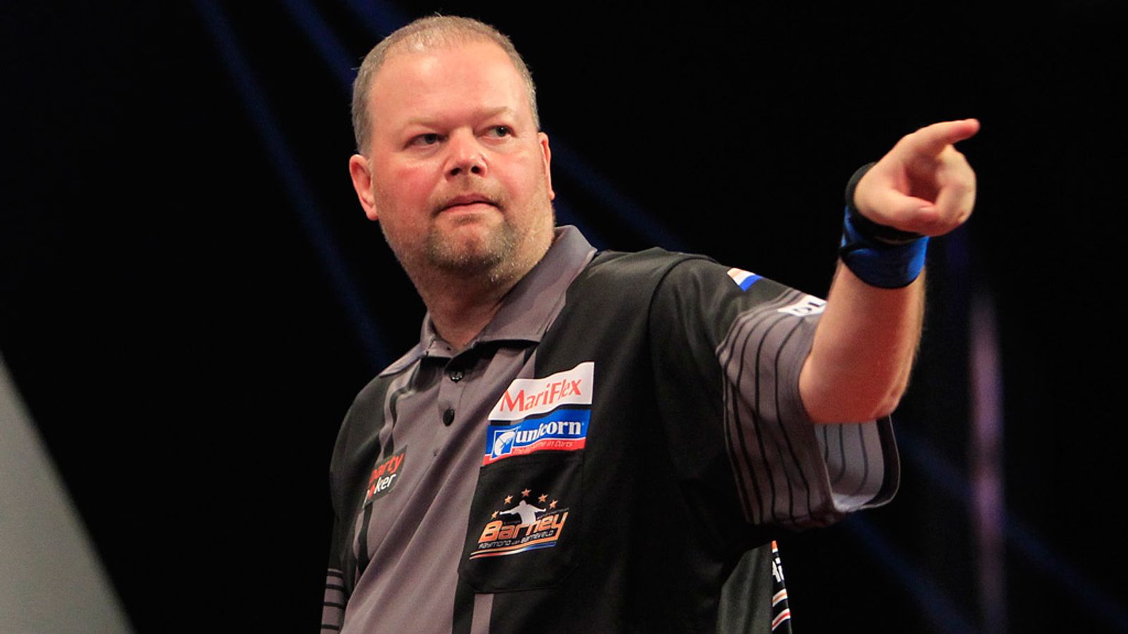 Rod Harrington: Happy Barney is threat to Michael Van Gerwen | Darts ...