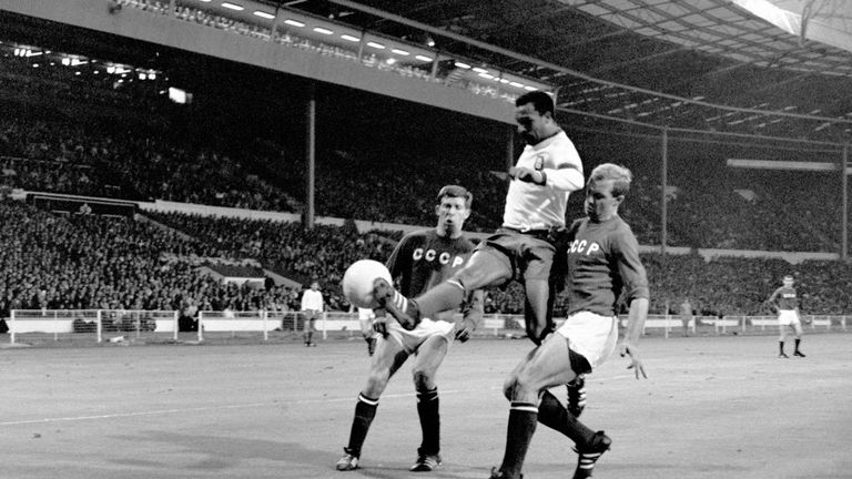 Portugal and Mozambique great Mario Coluna dies at the age of 78 ...