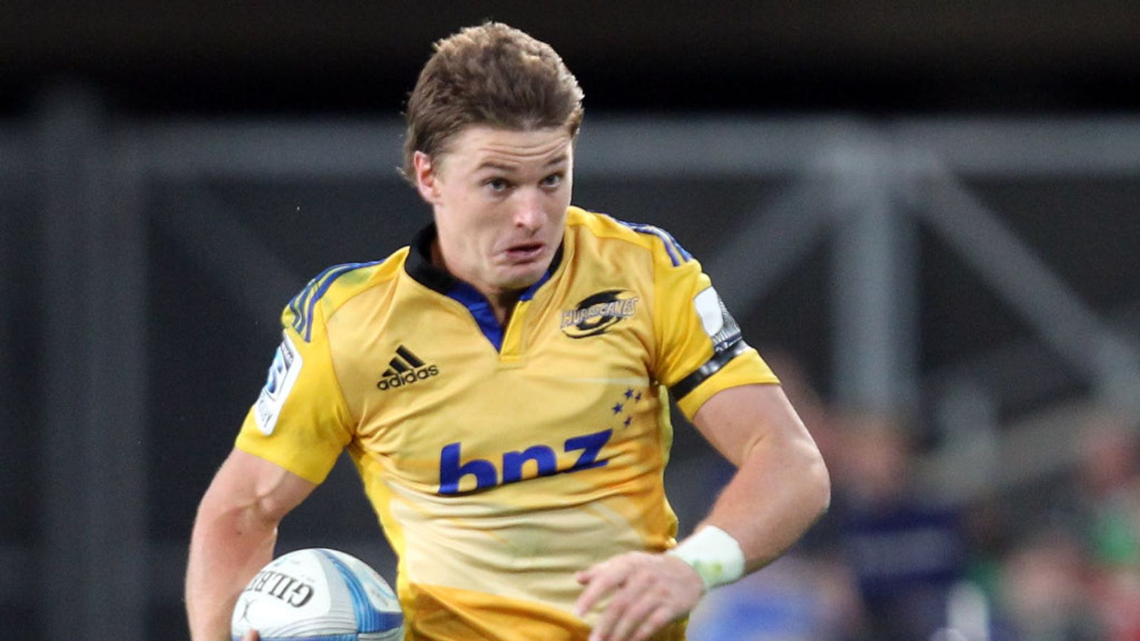 Super Rugby: Aaron Cruden and Beauden Barrett go head-to-head for All ...