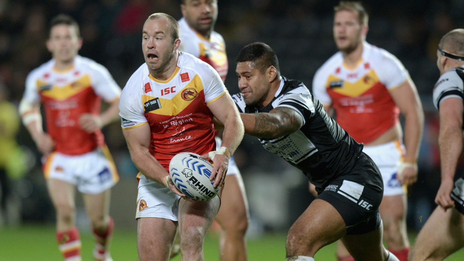 Super League: Catalans Dragons have given a trial to American ...