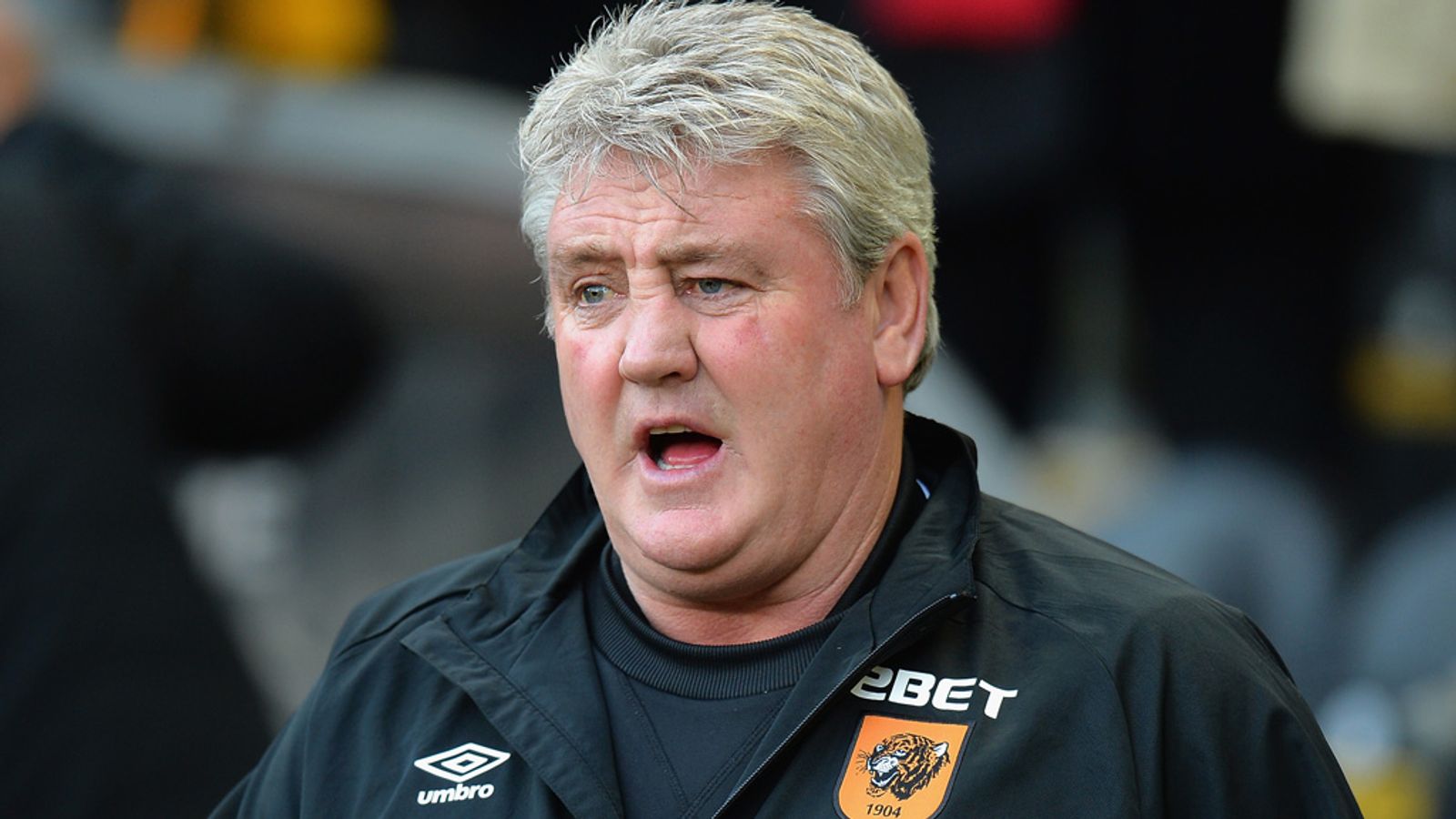 Hull boss Steve Bruce agrees new contract with Premier League club ...