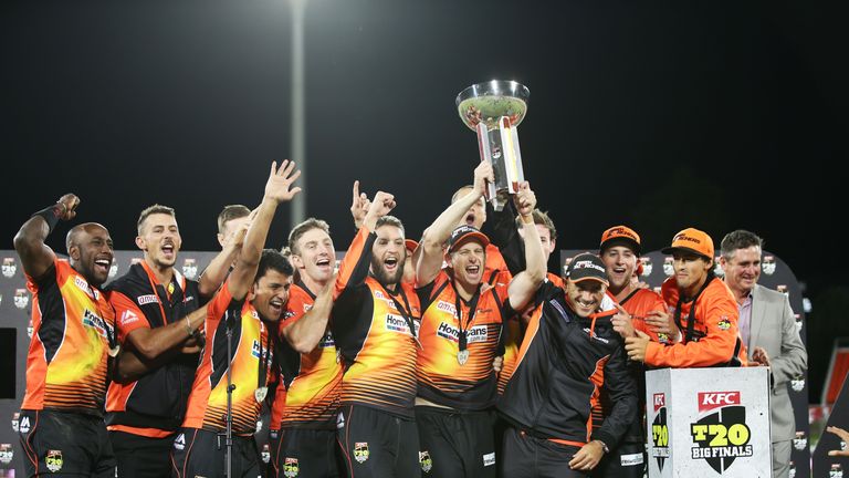 Big Bash 2015/16 team guide: Adelaide, Brisbane, Hobart, Melbourne ...