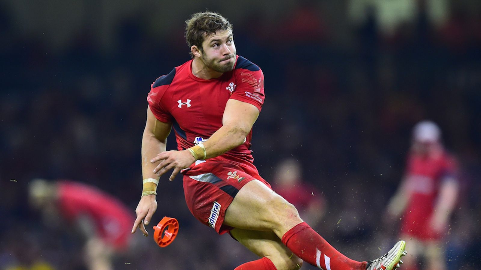 Wales full-back Leigh Halfpenny is impressed by Toulon's support ...