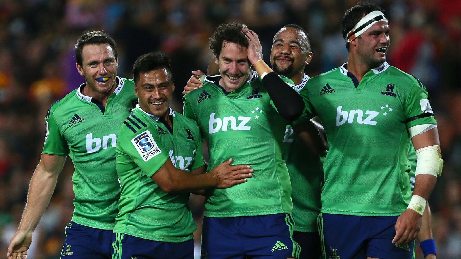 Marty Banks kicks late penalty as Highlanders stun the Chiefs in Super ...