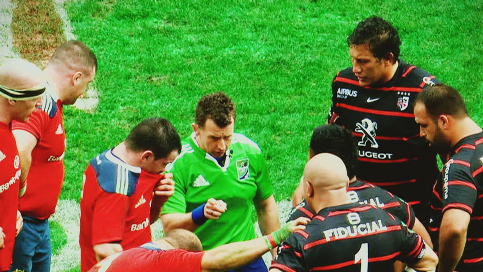 Listen to Nigel Owens' ref mic on Sky Sports red button | Rugby Union ...