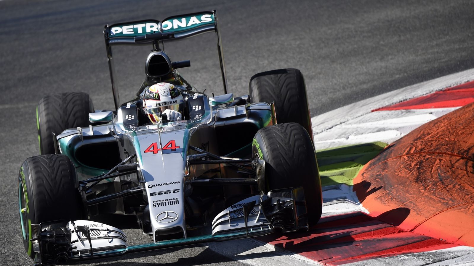 Italian GP P3: Lewis Hamilton fastest again as Monza rain clears | F1 News