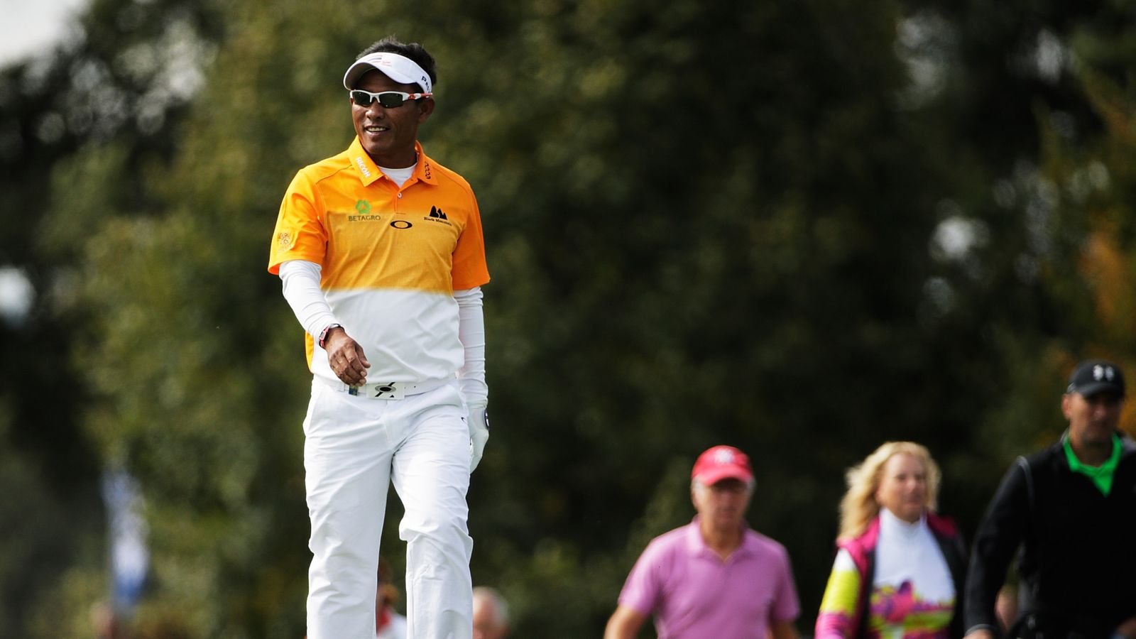 Thongchai Jaidee claims a narrow one-shot win at the European Open ...