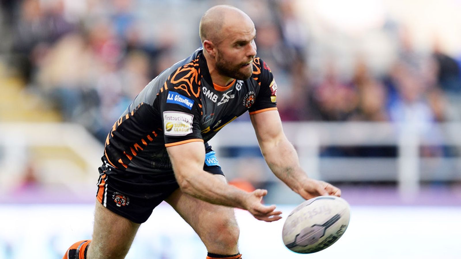 Wakefield sign Liam Finn from Super League rivals Castleford | Rugby ...