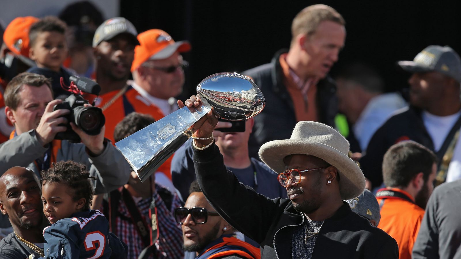 Denver Broncos welcomed home after Super Bowl 50 win | NFL News | Sky ...