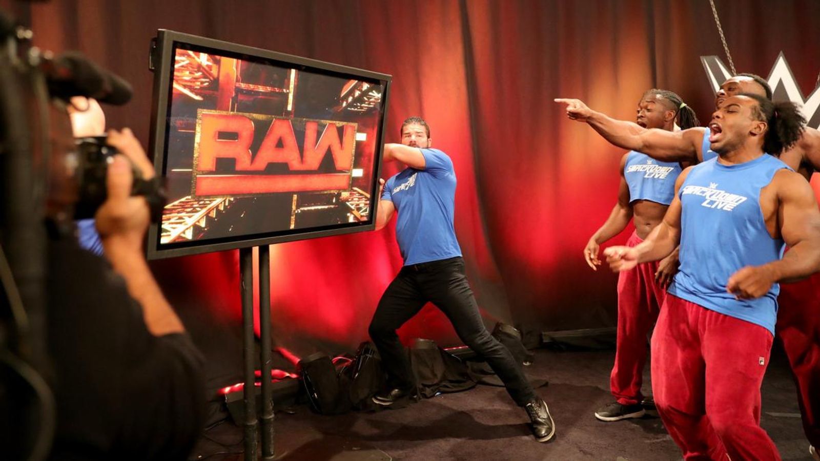 SmackDown and Shane McMahon invade Raw on Monday night | WWE News | Sky ...