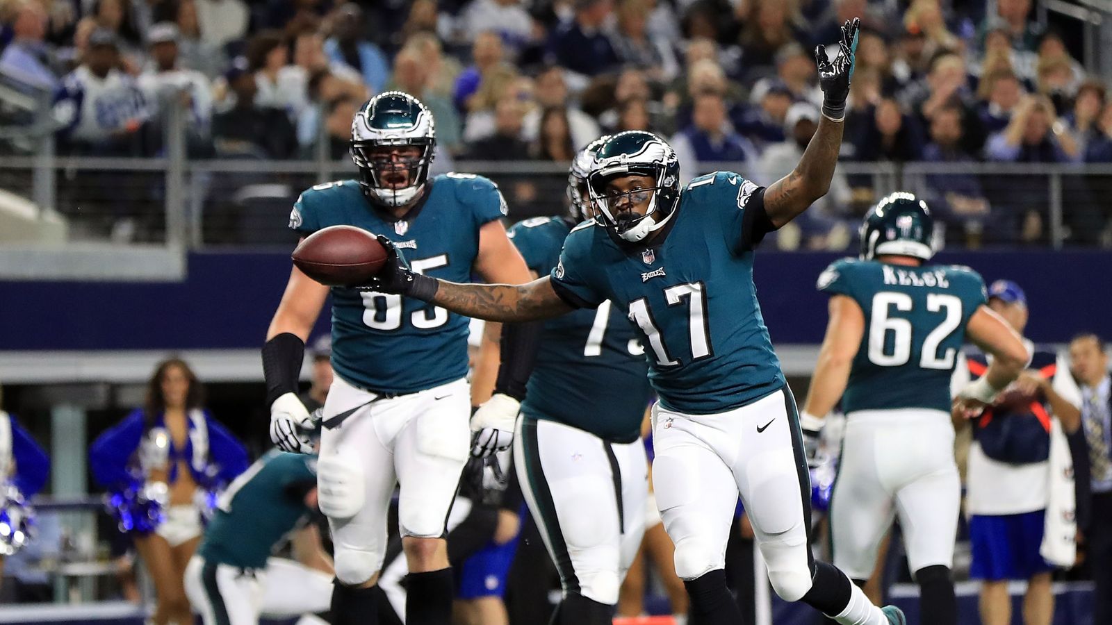 Philadelphia 37-9 Dallas: Eagles streak away from Cowboys in second ...