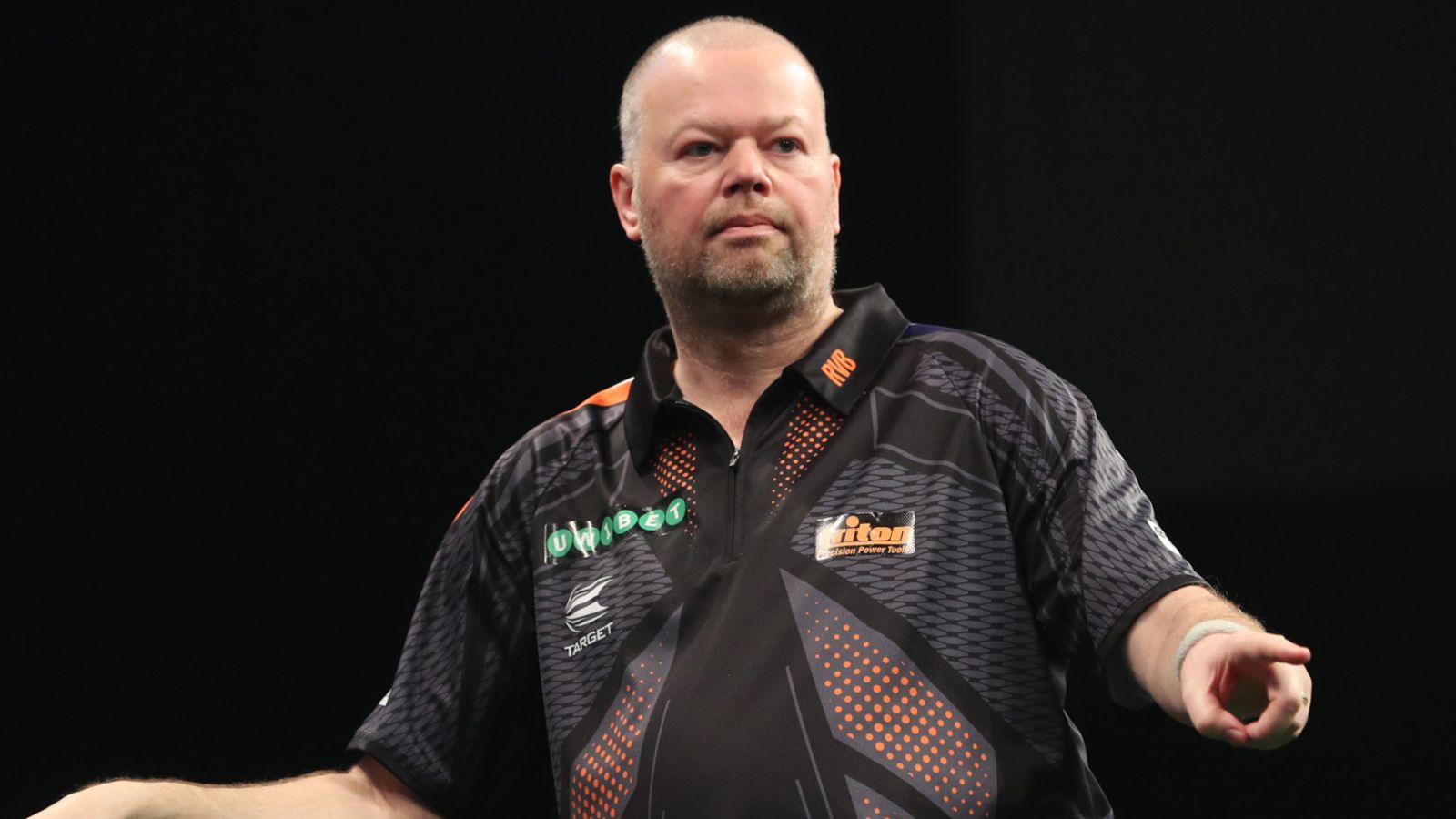 Raymond van Barneveld says he never wanted to retire as he returns at Q ...
