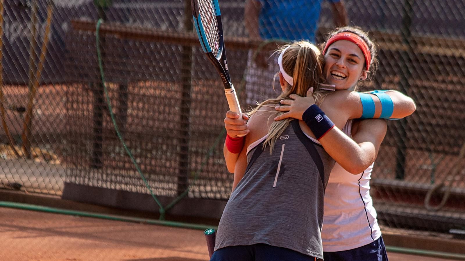 Tennis star Emily Appleton on lost luggage and positives in Germany ...