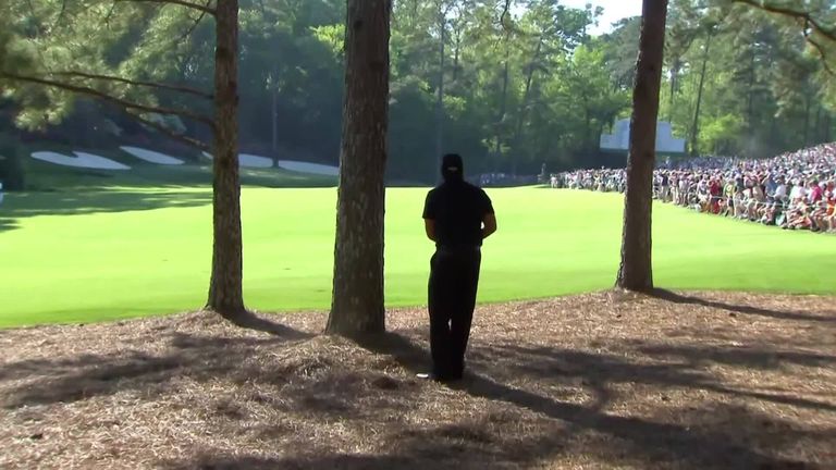 Masters Moments: Phil Mickelson's pine straw magic from 2010 win | Golf ...