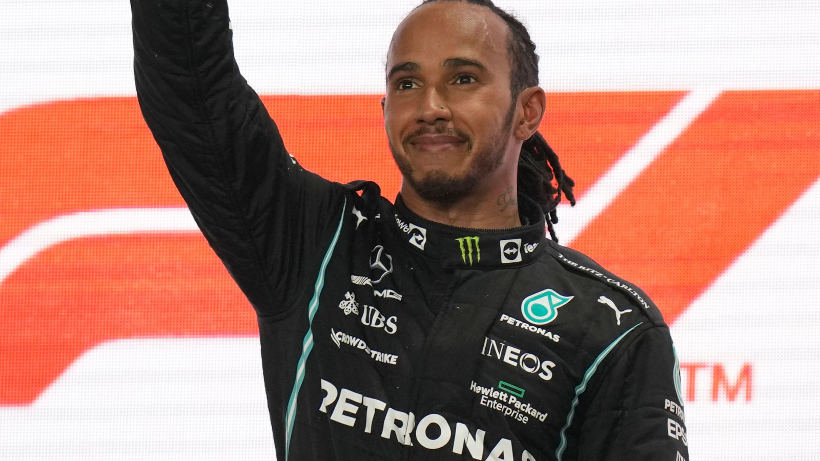 Qatar GP: Lewis Hamilton serene in victory ahead of Max Verstappen, as ...