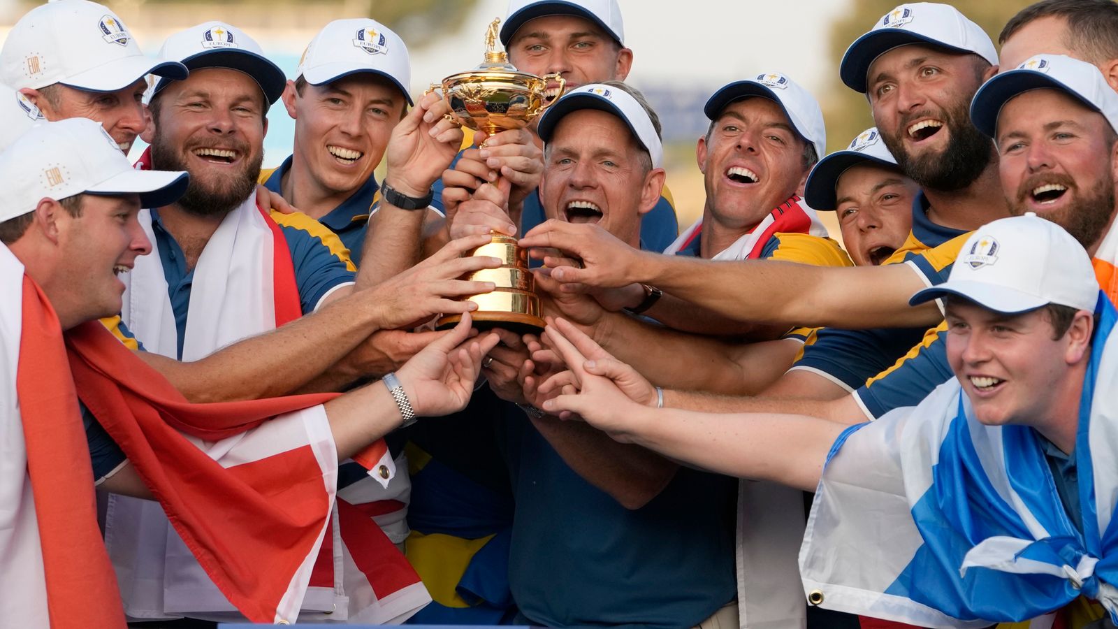Ryder Cup: Europe regain trophy as Rory McIlroy and Viktor Hovland star ...